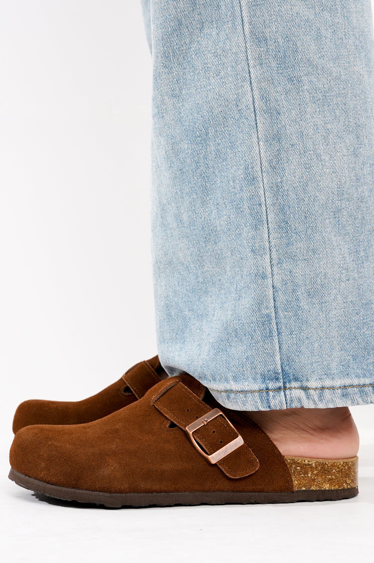 Comfortable Shoes for Men, Women & Kids